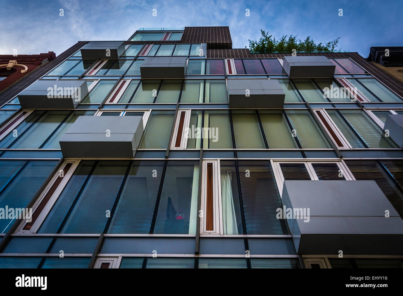Modern building along 23rd Street in Manhattan, New York Stock Photo ...