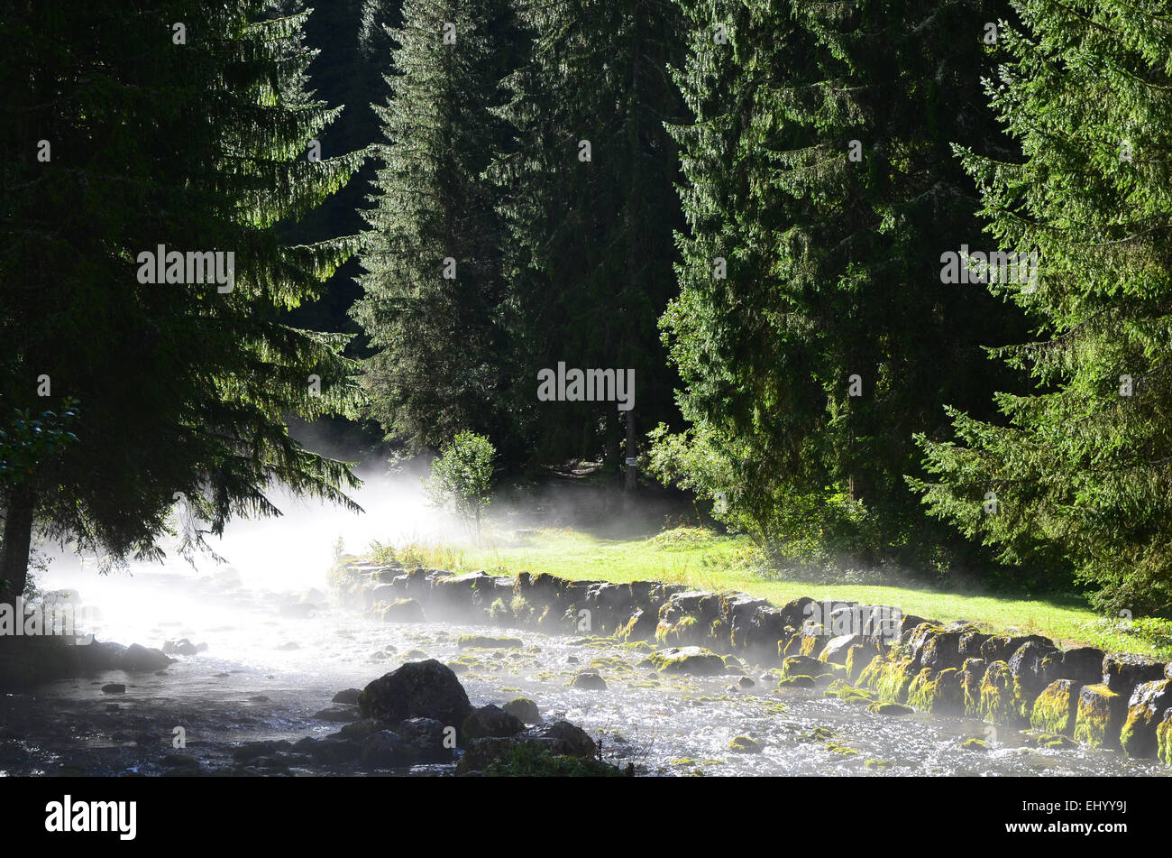 Source of river flow hi-res stock photography and images - Alamy