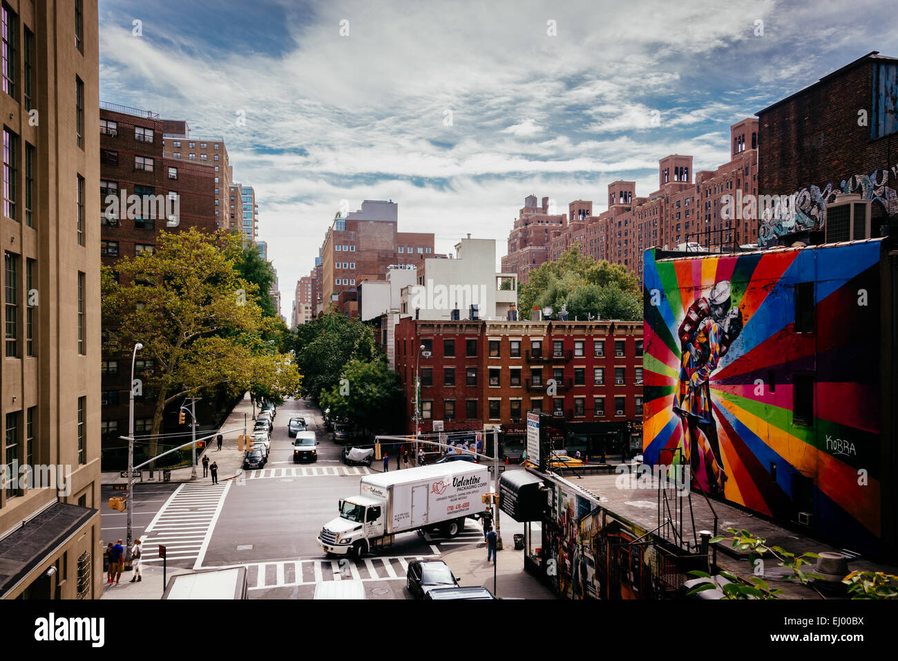 Murals on buildings in downtown hi-res stock photography and images - Alamy