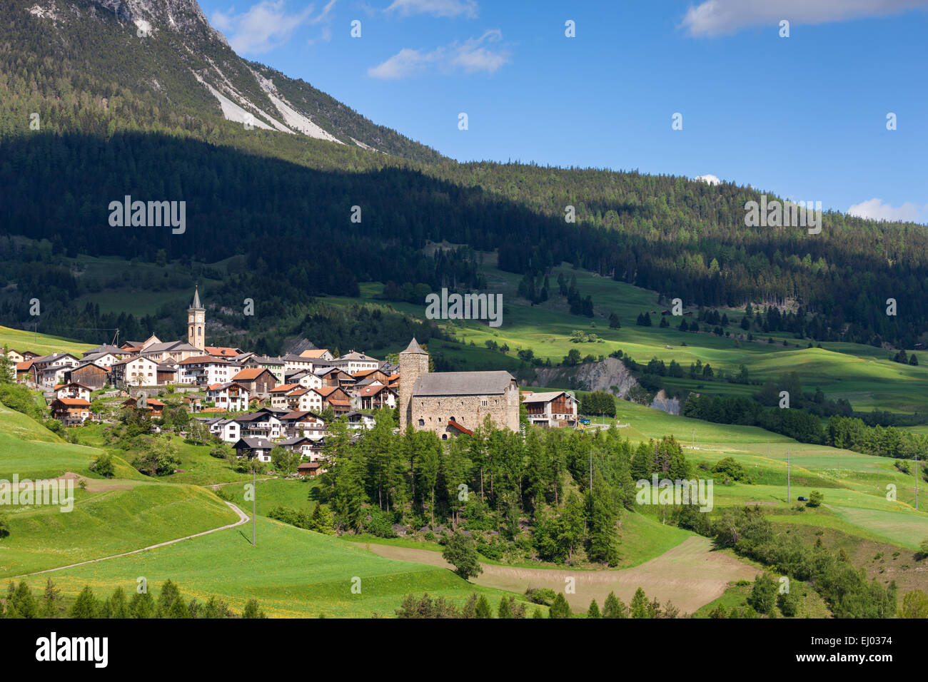 Castle switzerland europe graubunden grisons hi-res stock photography ...