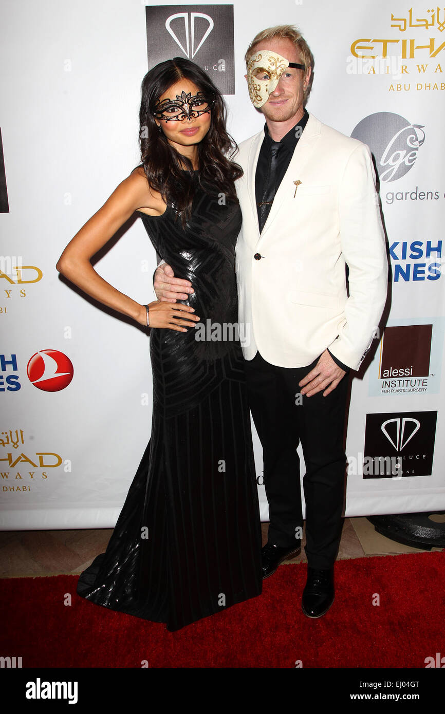 Face Forward Gala Supporting Victims Of Domestic Abuse Featuring ...