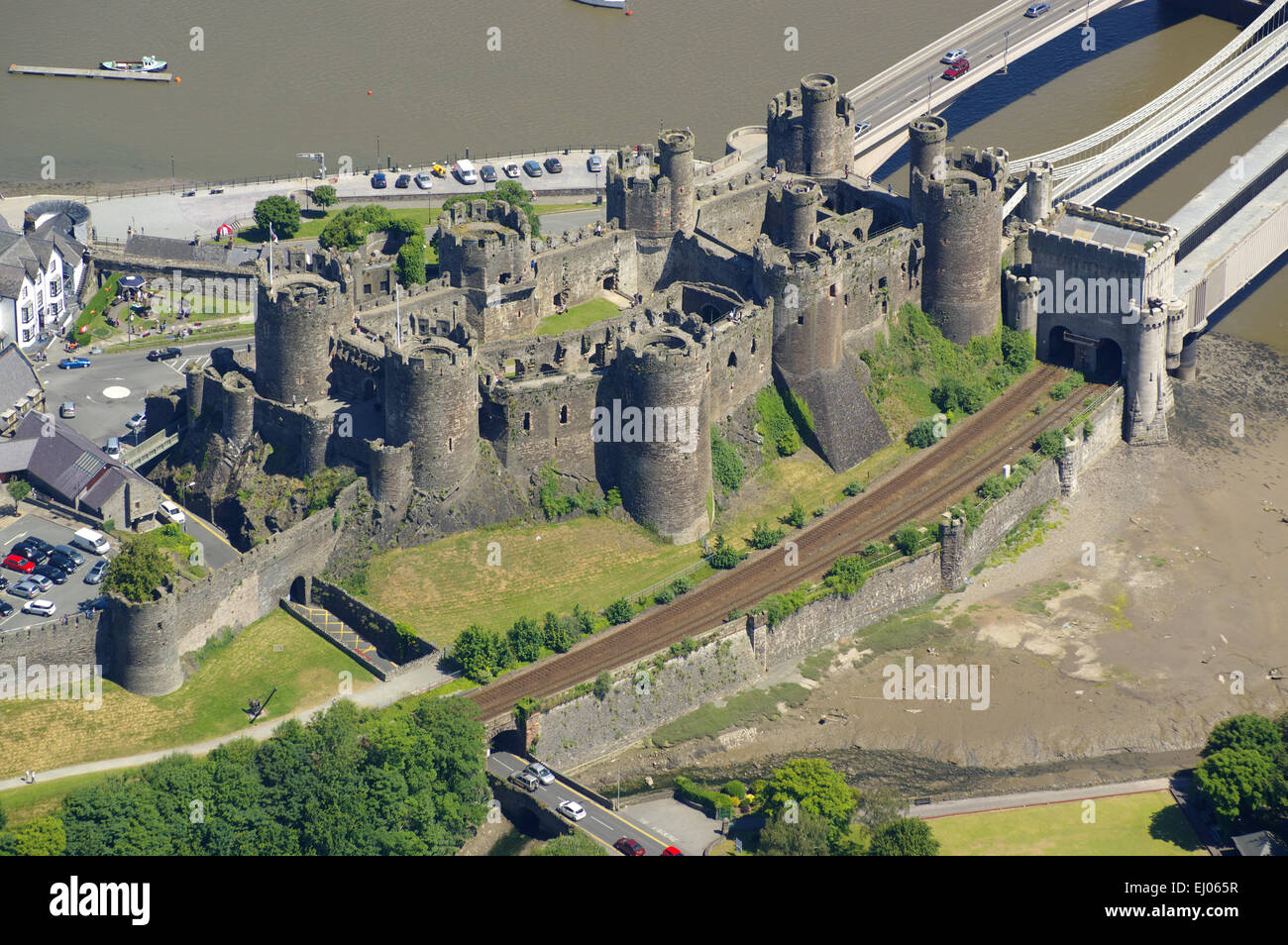 Conwy Castle Aerial Stock Photos & Conwy Castle Aerial Stock Images - Alamy