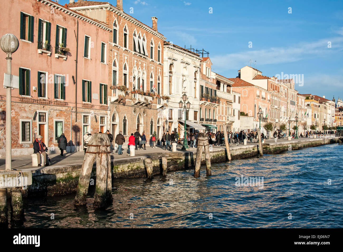 Zattere promenade hi-res stock photography and images - Alamy