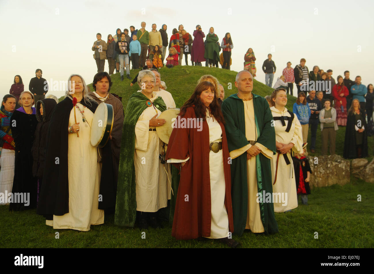 Bryn celli ddu solstice hi-res stock photography and images - Alamy