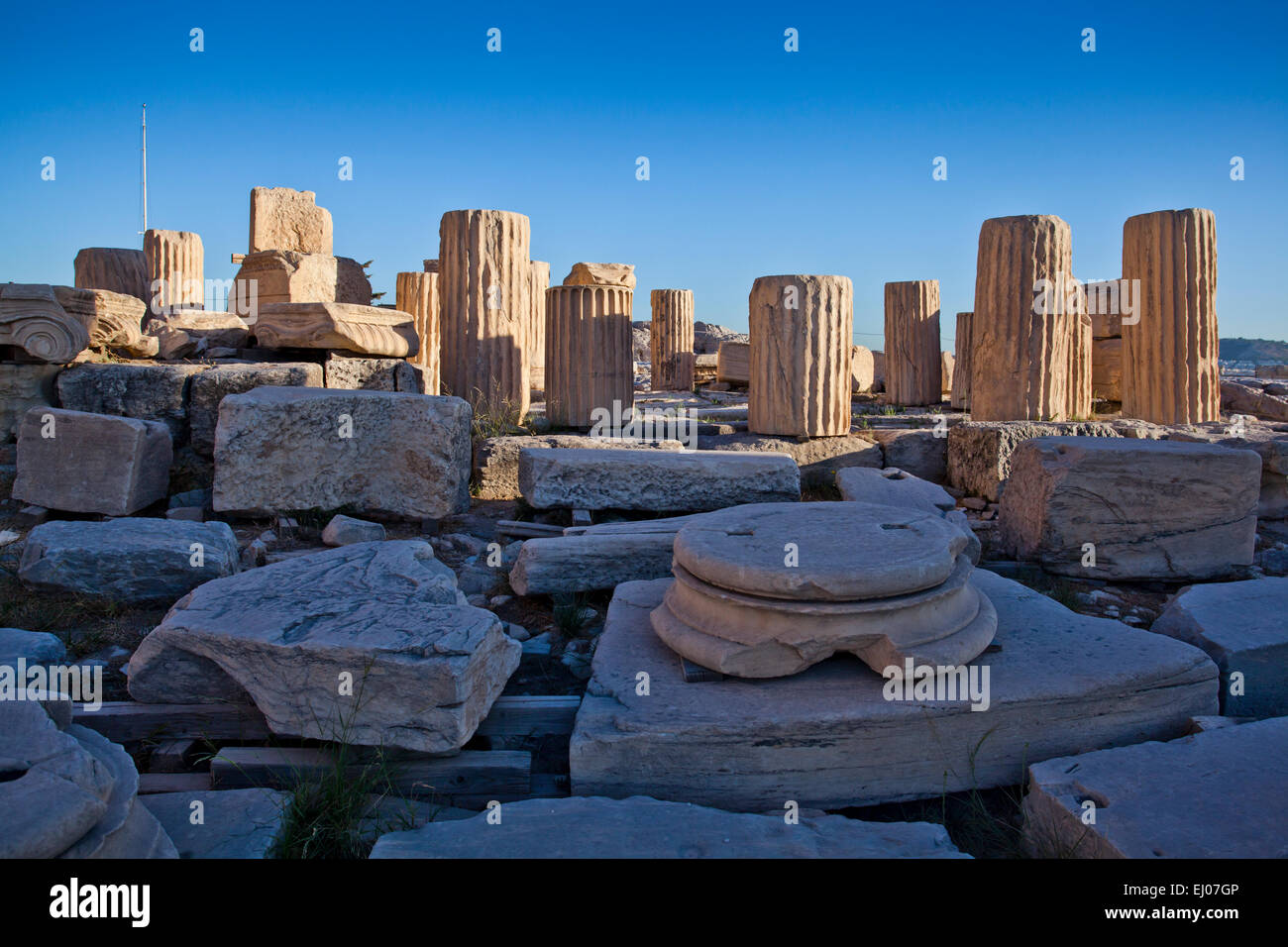 Columns in front of The Parthenon in the Acropolis in Athens, Greece ...