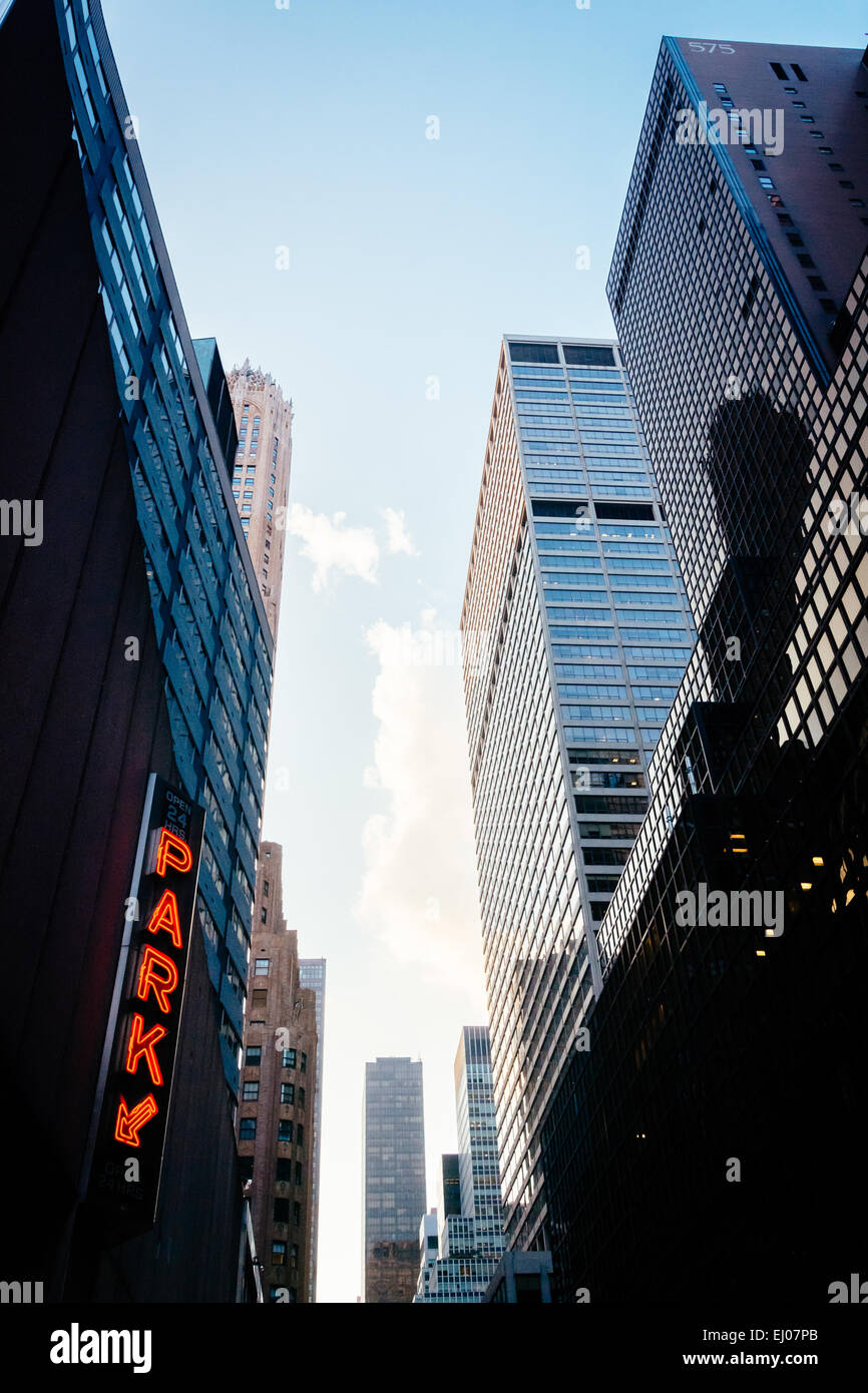 Skyscrapers along 51st Street in Midtown Manhattan, New York Stock ...