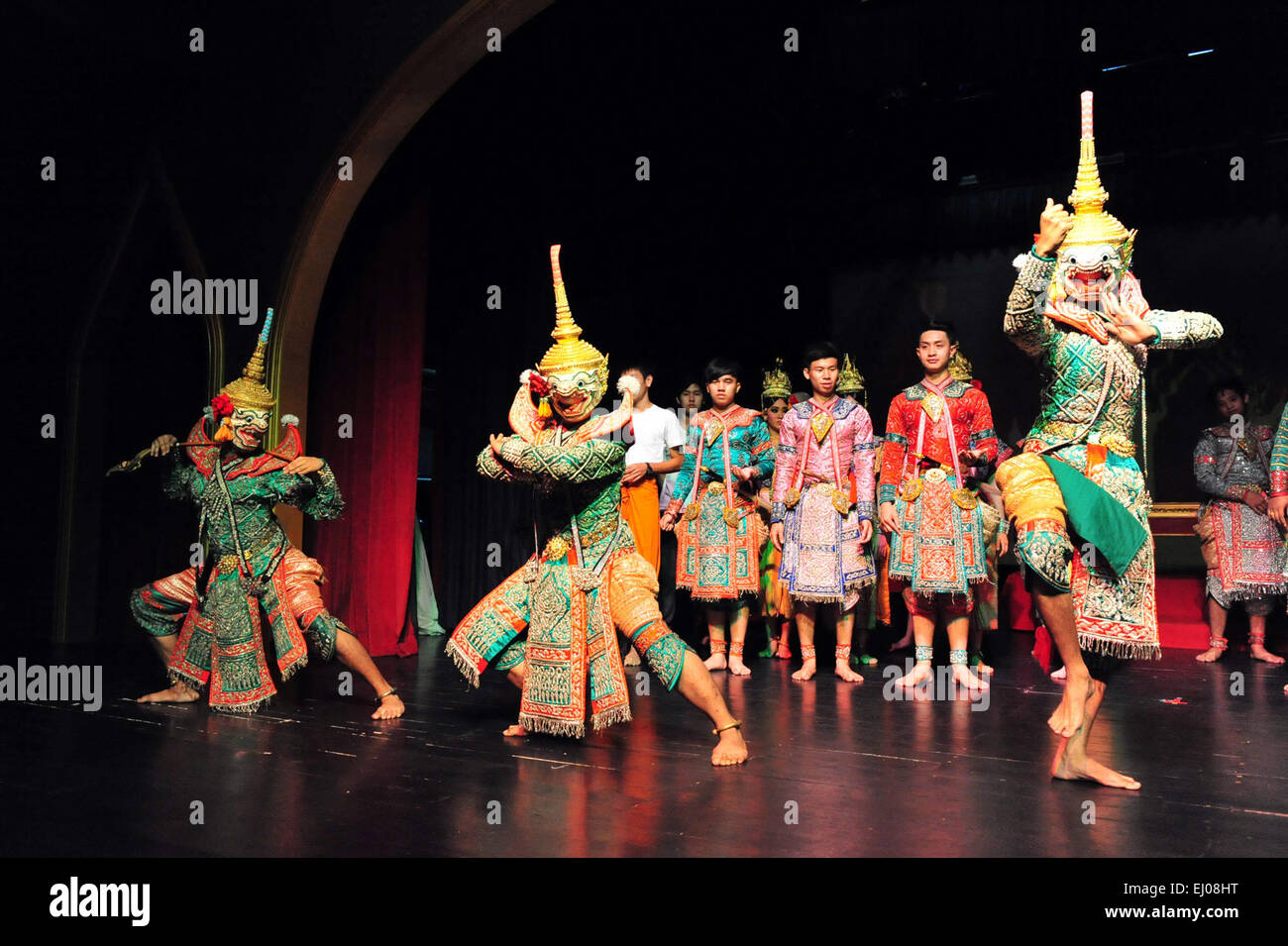 Bangkok, Thailand. 19th Mar, 2015. Thai student performers pose for a ...