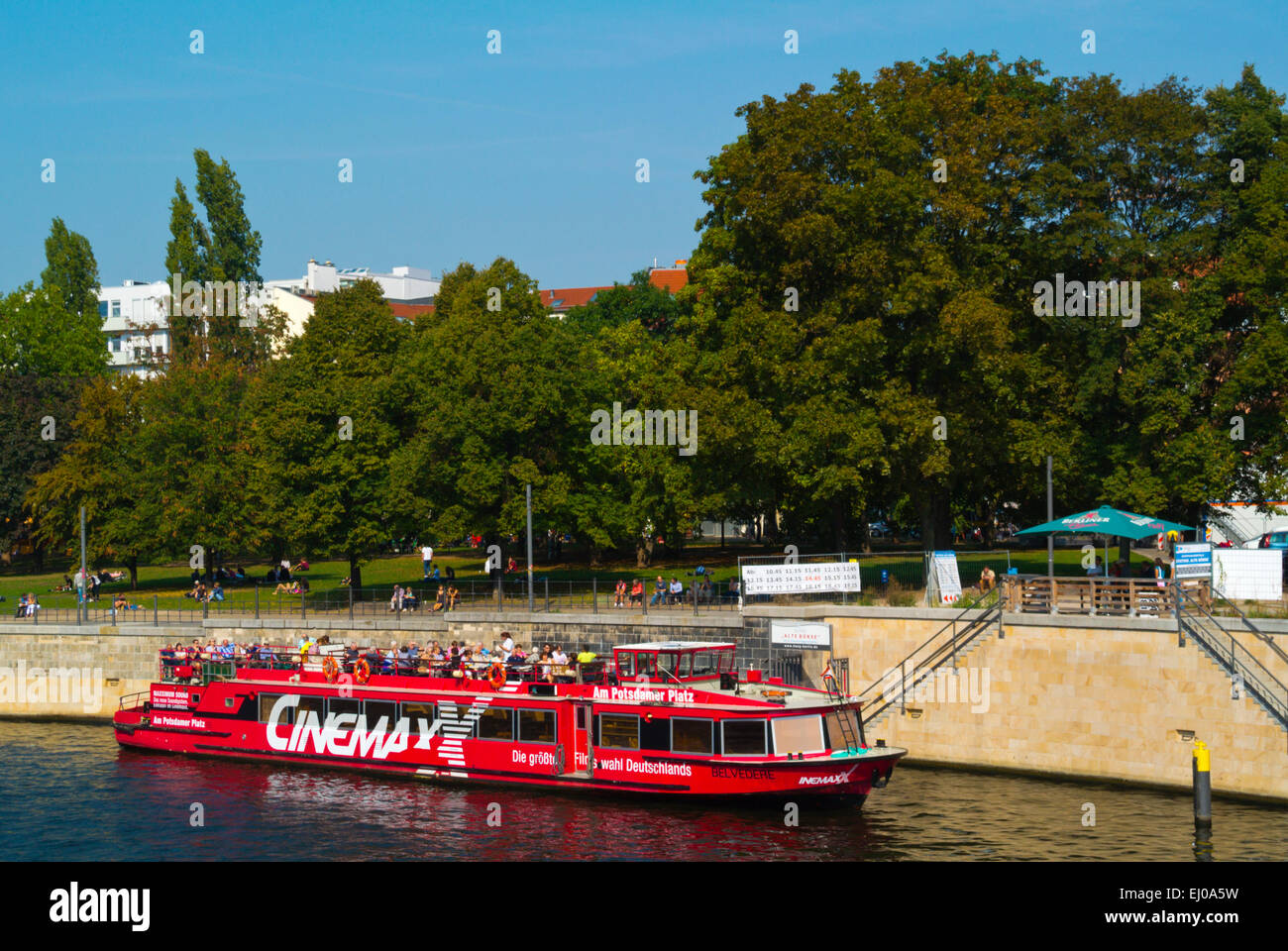 Sightseeing cruise tour boat, River Spree, at Museumsinsel, Mitte ...