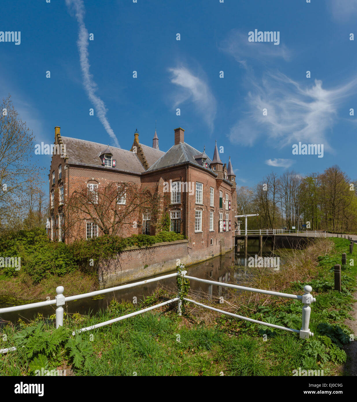 Vught, Netherlands, Holland, Europe, castle, water, trees, spring ...