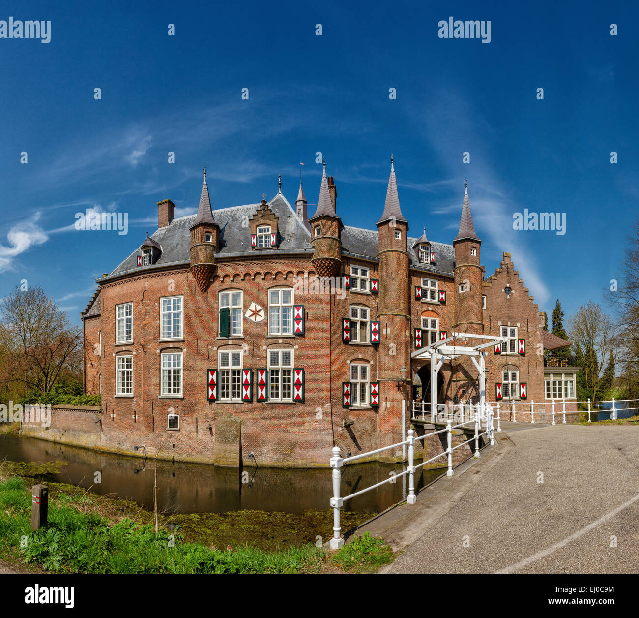 Maurick castle hi-res stock photography and images - Alamy