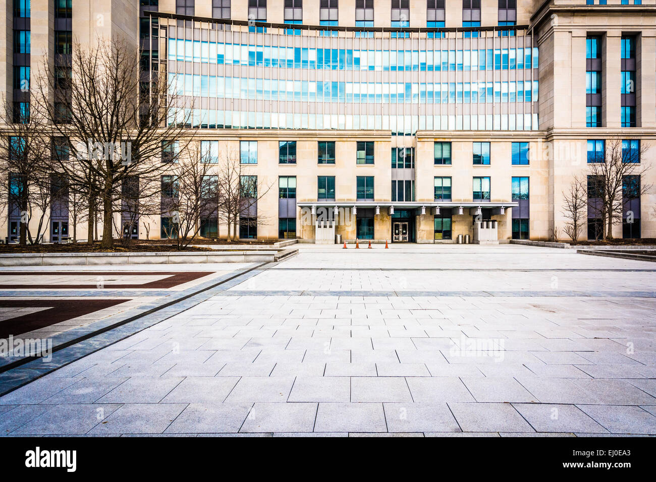 The Commonwealth Keystone Building at the Capitol Complex in Harrisburg ...
