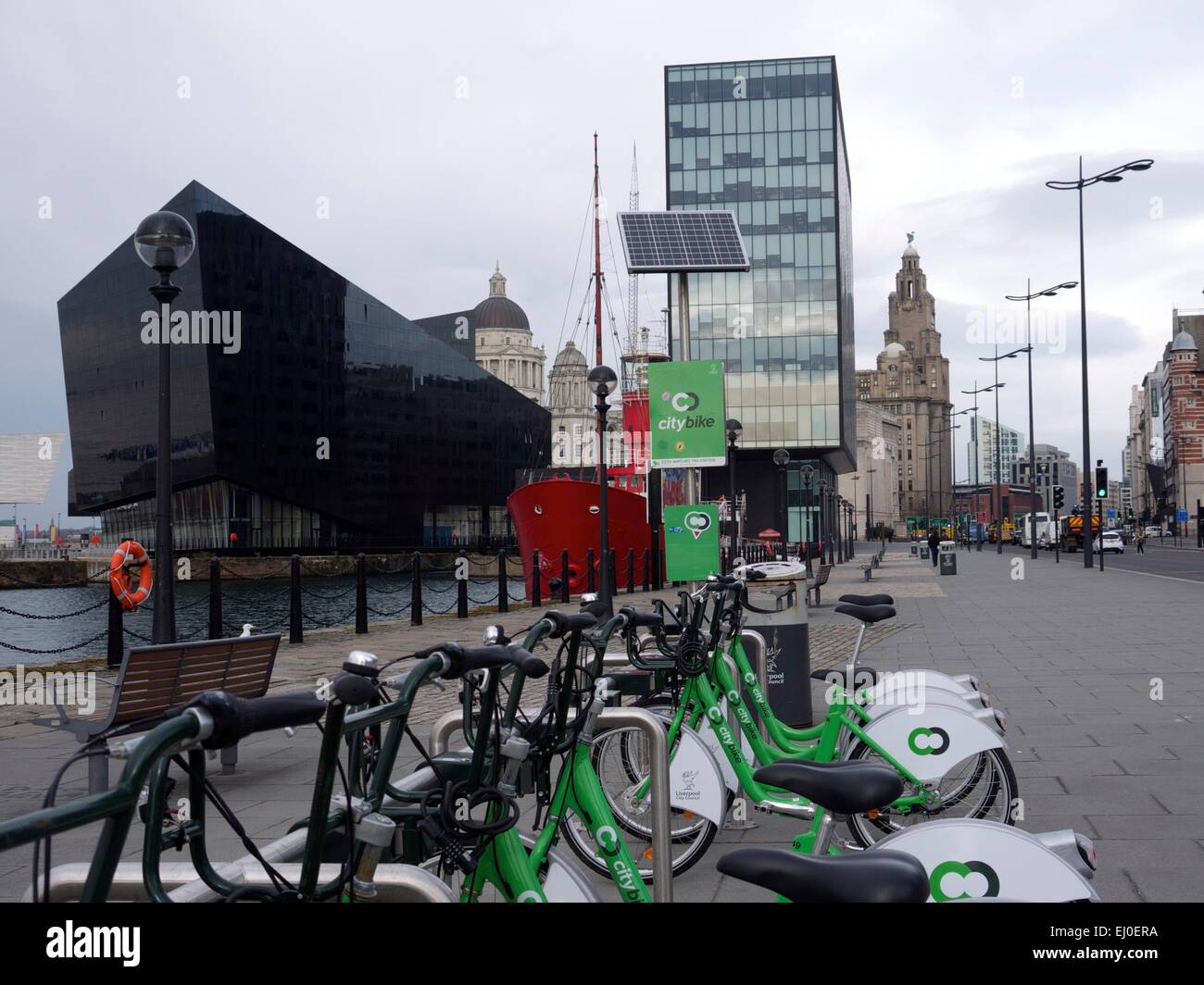 Liverpool city bike hire hi-res stock photography and images - Alamy