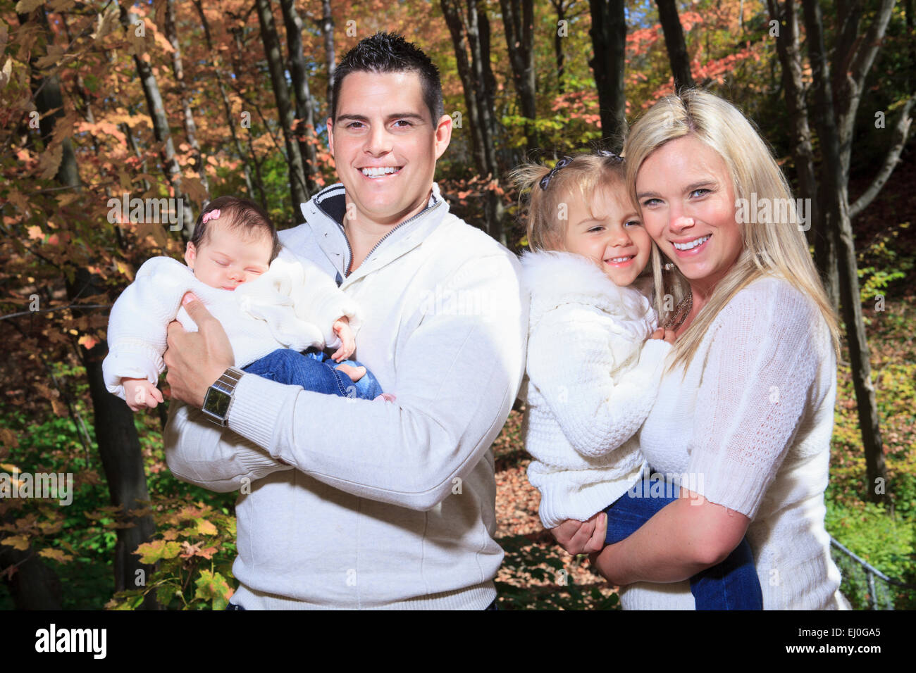 Family having fun outdoors hi-res stock photography and images - Alamy