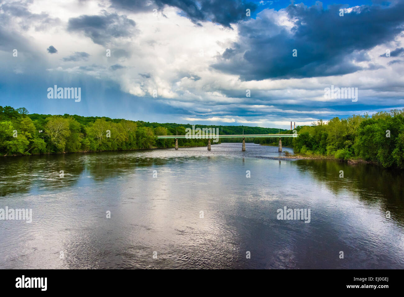 The Portland-Columbia Bridge over the Delaware River, in Portland ...