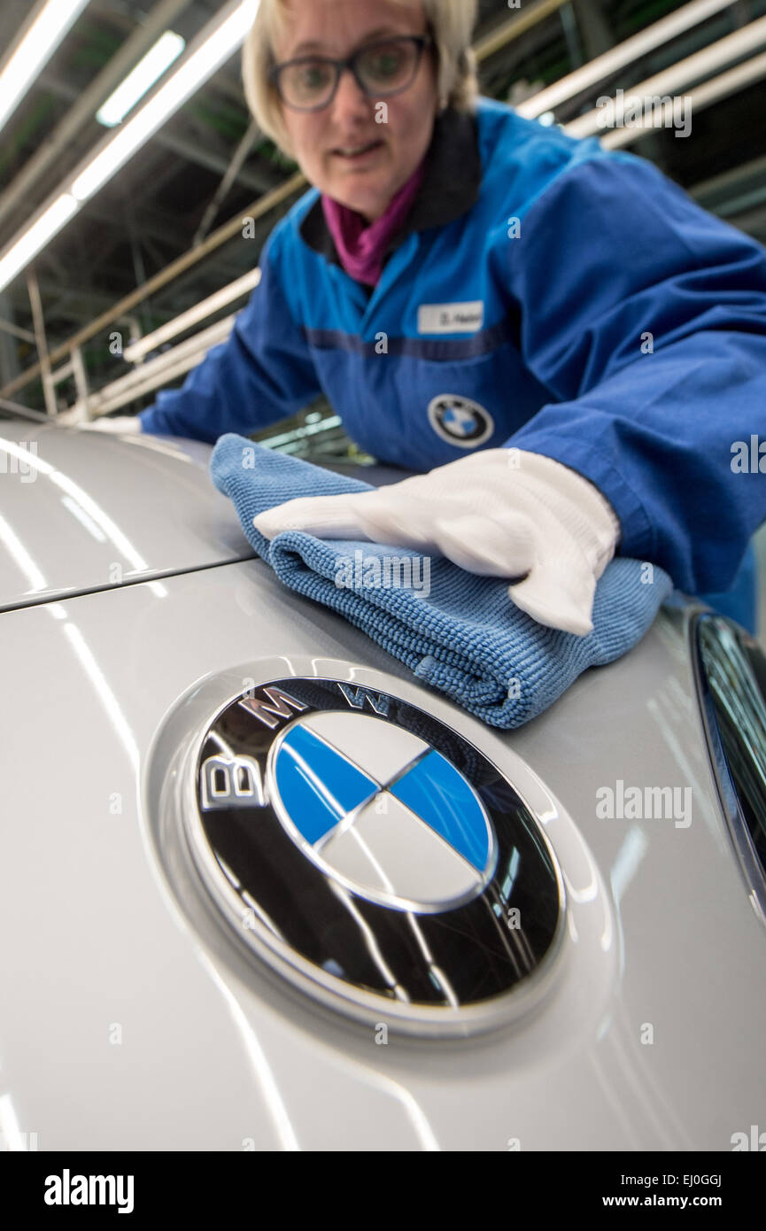 Staff member works on model hi-res stock photography and images - Alamy