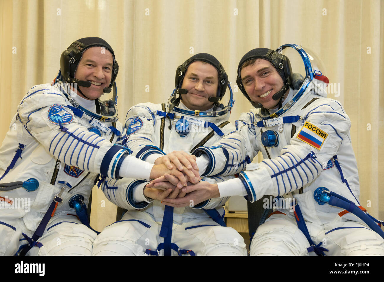International Space Station Expedition 43 backup crew members ...