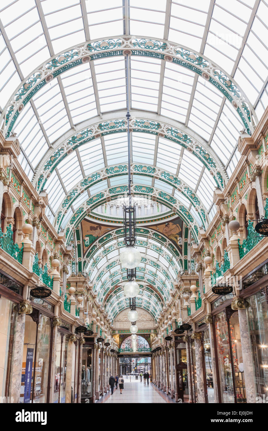 Leeds arcades leeds victorian arcades hi-res stock photography and ...