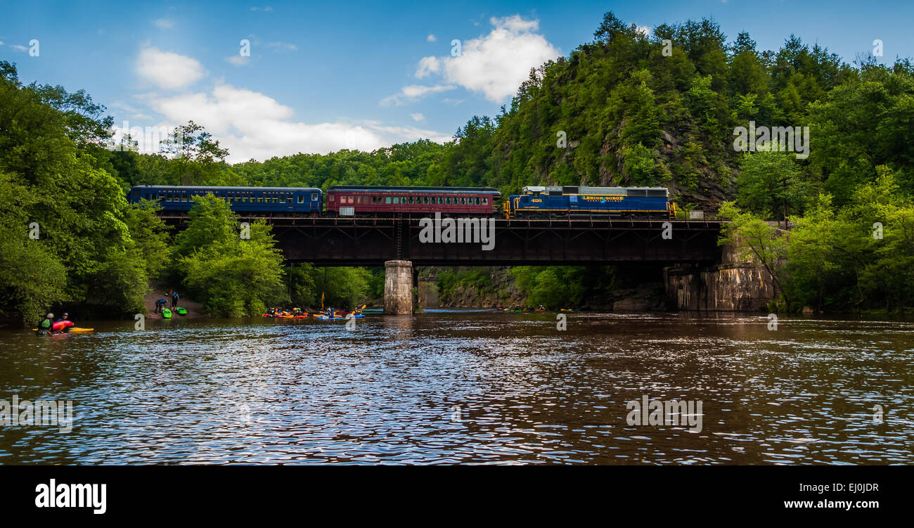 Train on bridge crossing the Lehigh River in Lehigh Gorge State Park ...