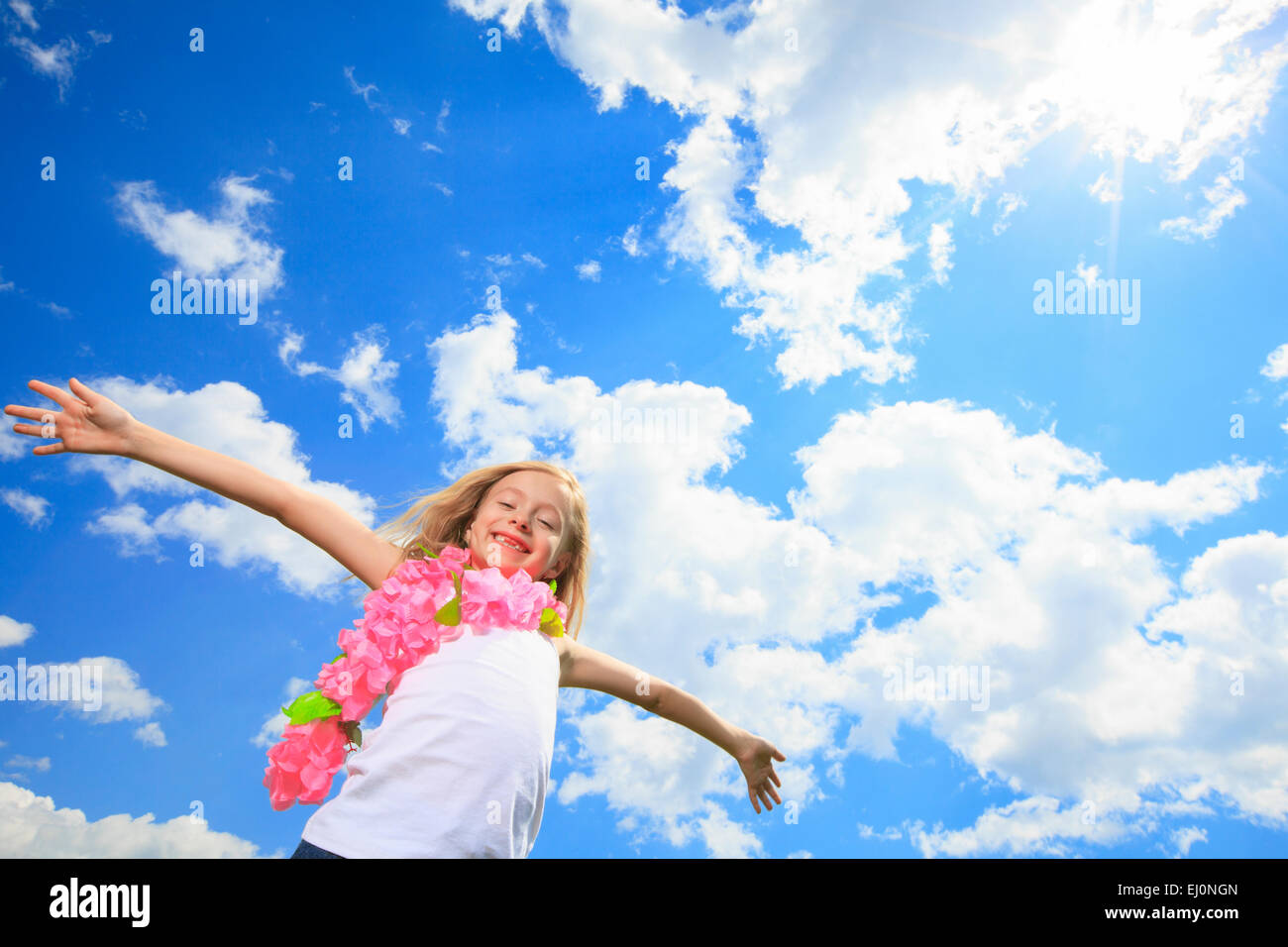 Outstretched teeth hi-res stock photography and images - Alamy