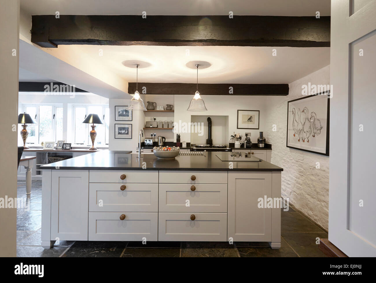 A White country style kitchen in a farmhouse in the UK Stock Photo - Alamy