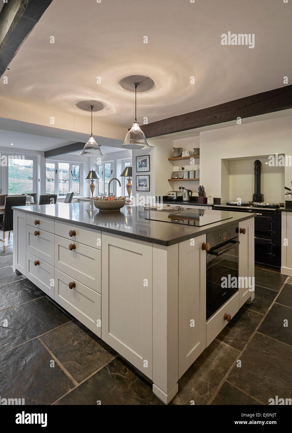 A White country style kitchen in a farmhouse in the UK Stock Photo - Alamy
