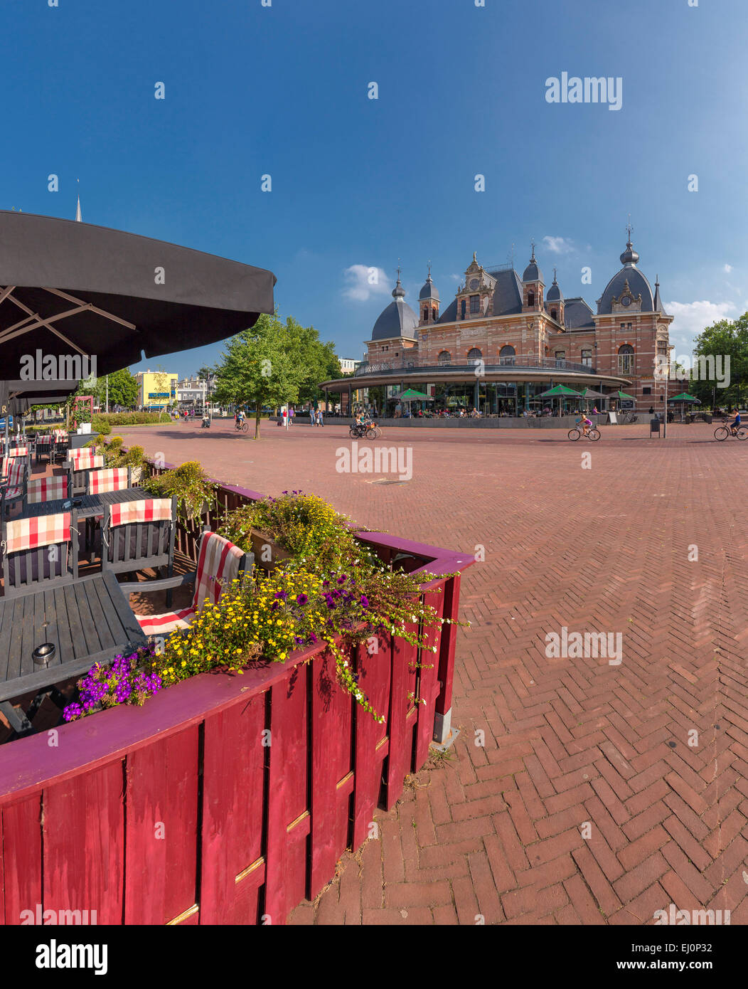 Arnhem holland hi-res stock photography and images - Alamy