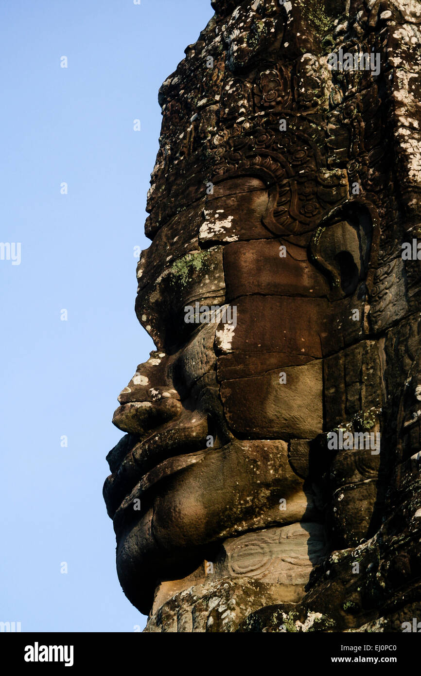 Bayon head hi-res stock photography and images - Alamy