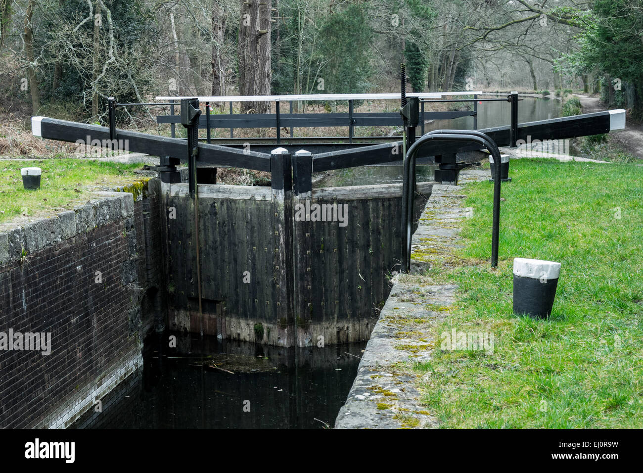 Canal at deepcut hi-res stock photography and images - Alamy