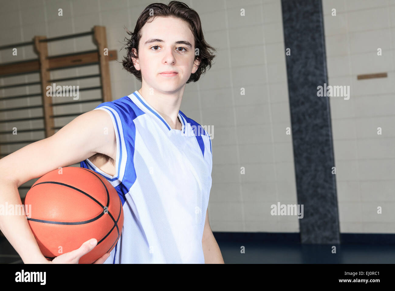 Gymnase sport hi-res stock photography and images - Alamy