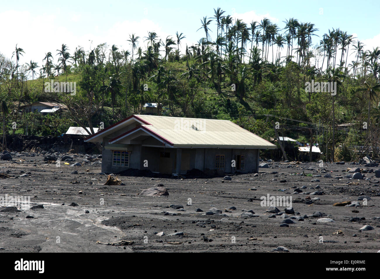 Super Typhoon Durian caused huge volcanic ash mudslides from Mayon ...