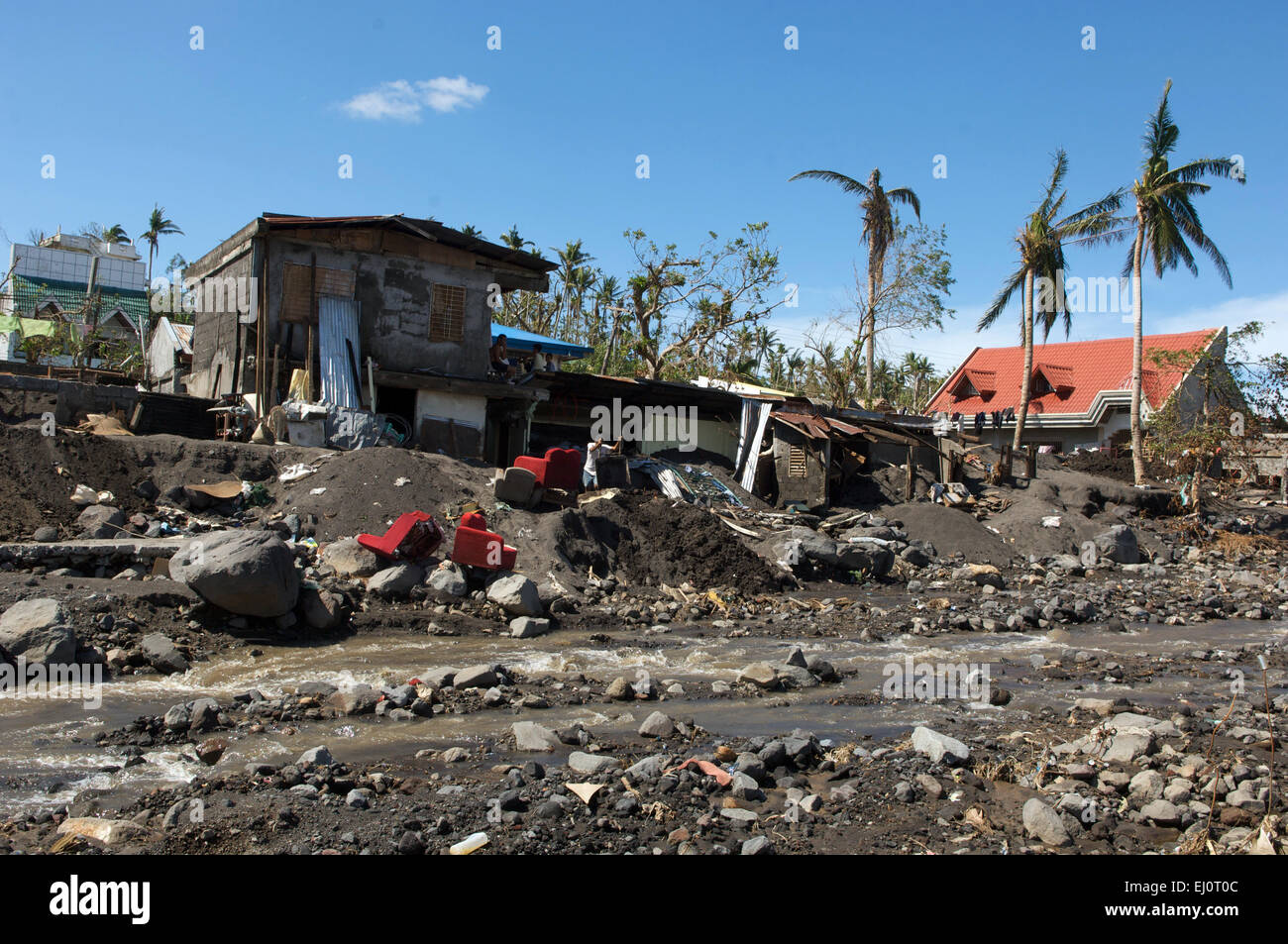 Super Typhoon Durian caused huge volcanic ash mudslides from Mayon ...