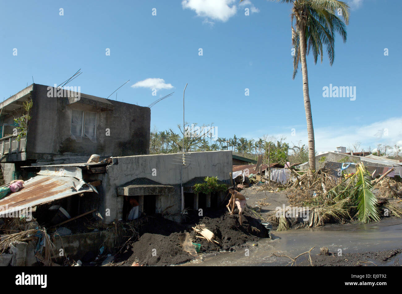 Super Typhoon Durian caused huge volcanic ash mudslides from Mayon ...
