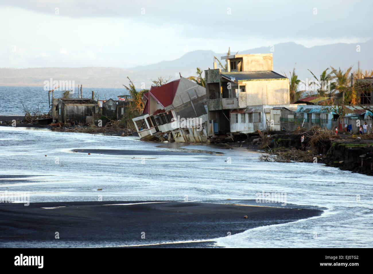 Super Typhoon Durian caused huge volcanic ash mudslides from Mayon ...