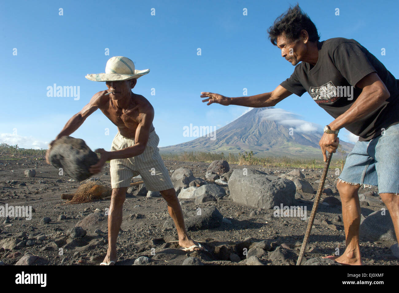 Super Typhoon Durian caused huge volcanic ash mudslides from Mayon ...