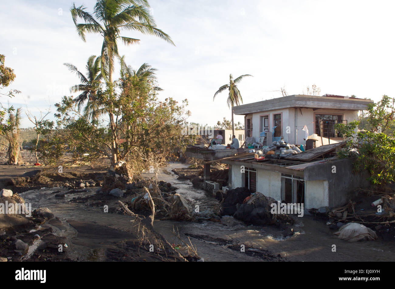 Super Typhoon Durian caused huge volcanic ash mudslides from Mayon ...