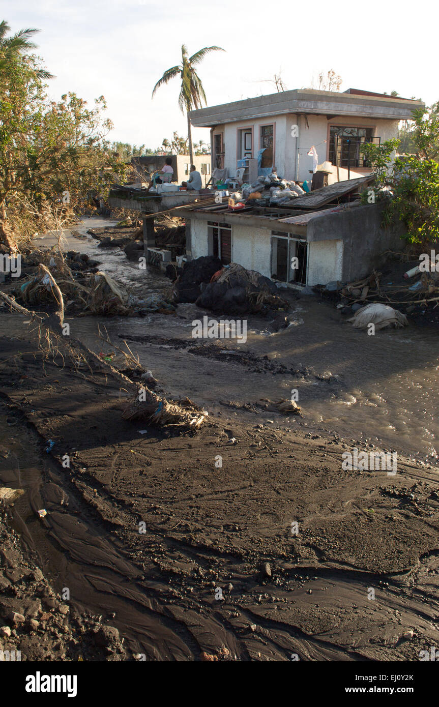 Super Typhoon Durian caused huge volcanic ash mudslides from Mayon ...