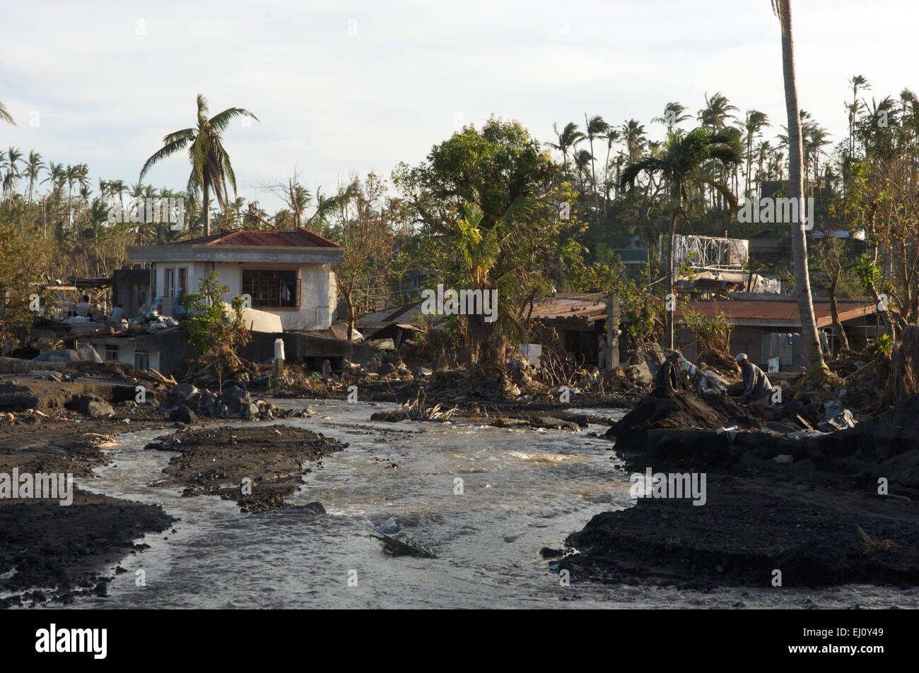 Super Typhoon Durian caused huge volcanic ash mudslides from Mayon ...