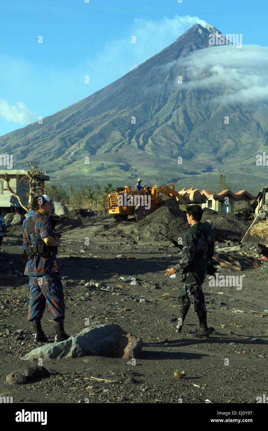 Super Typhoon Durian caused huge volcanic ash mudslides from Mayon ...