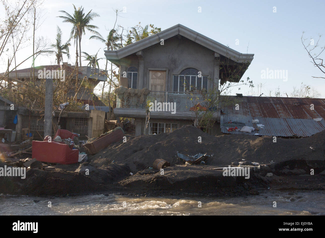 Super Typhoon Durian caused huge volcanic ash mudslides from Mayon ...