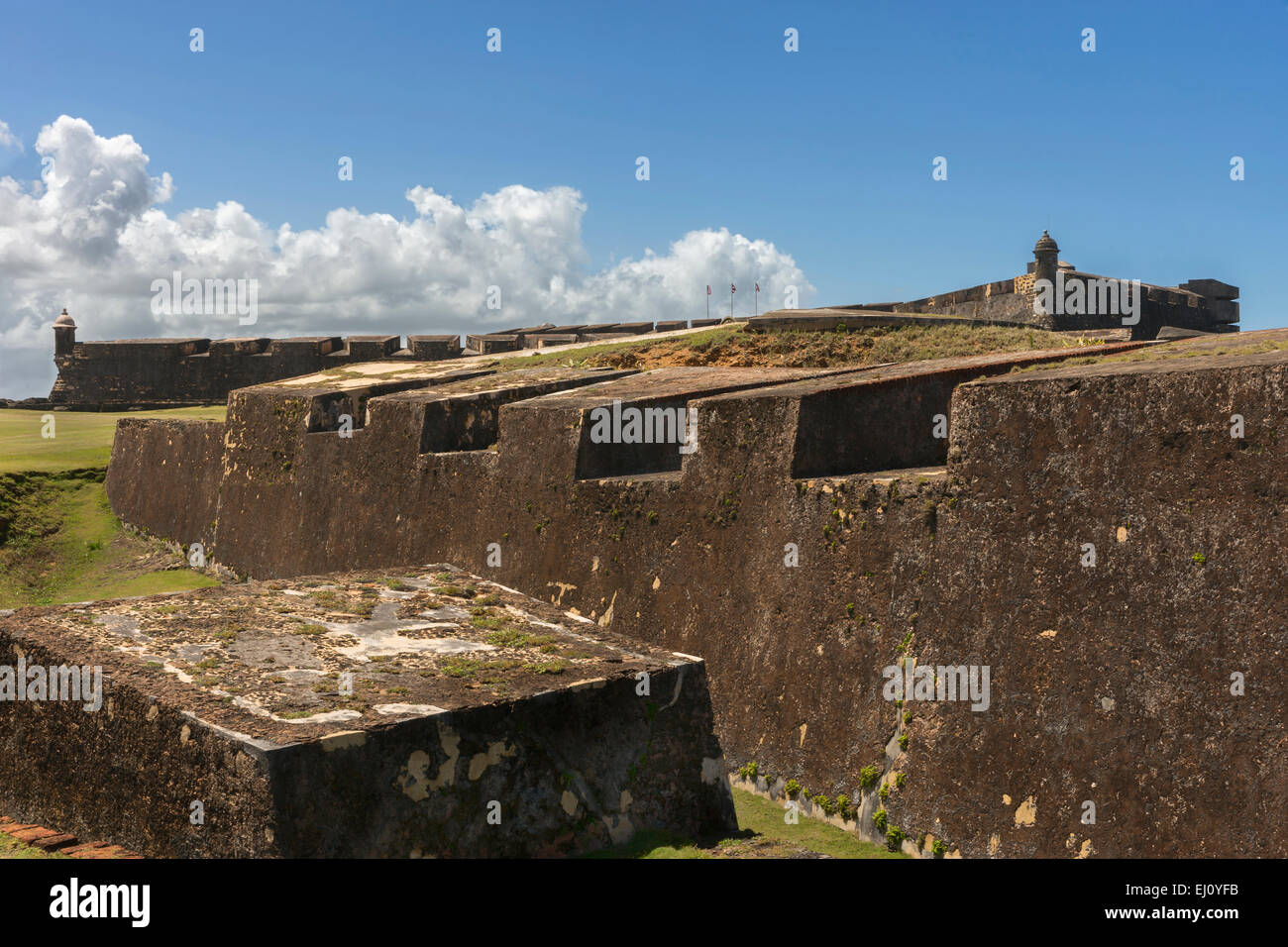 Cross of burgundy flag hi-res stock photography and images - Alamy