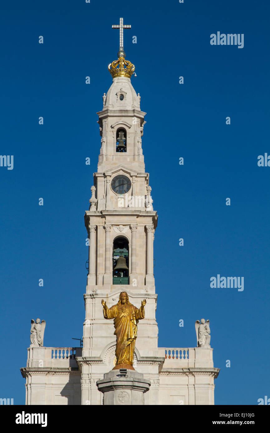 View of the famous holy plaza of Fatima, Portugal Stock Photo - Alamy
