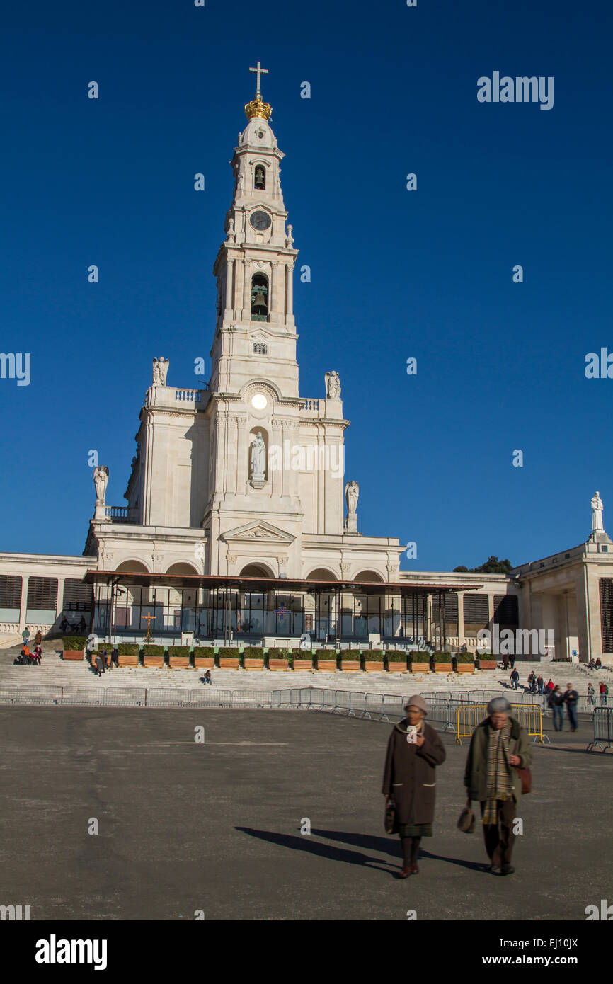 View of the famous holy plaza of Fatima, Portugal Stock Photo - Alamy