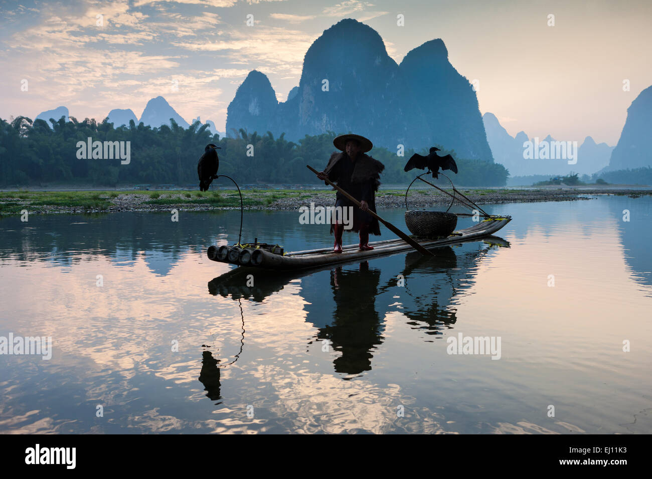 Li river china hi-res stock photography and images - Alamy