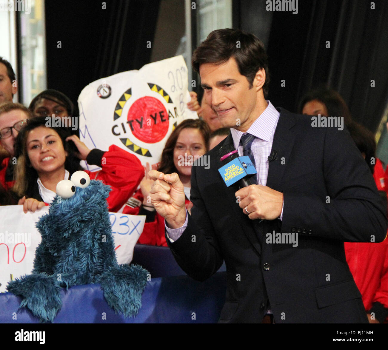 Grover sesame street hi-res stock photography and images - Alamy