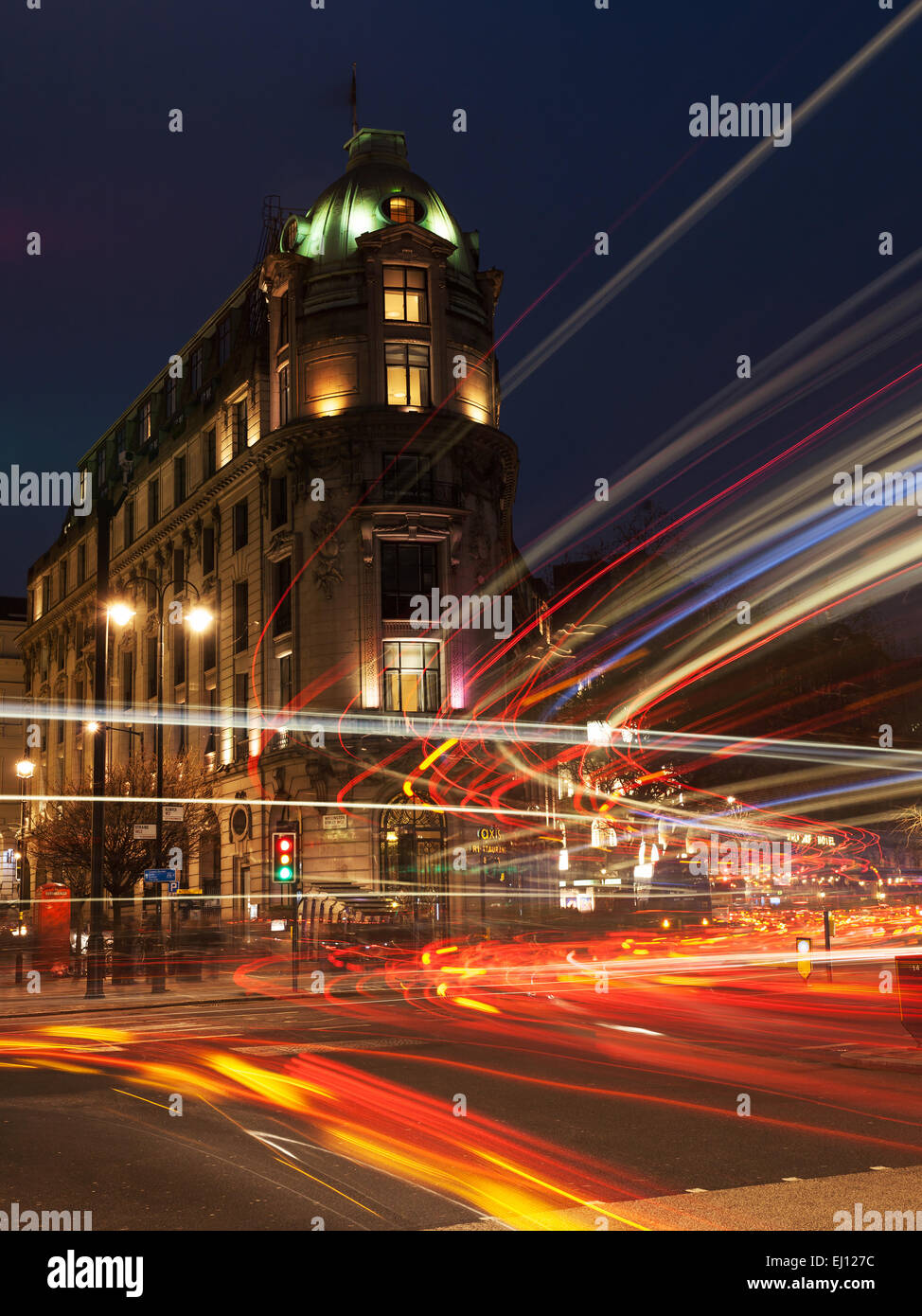 London street at night Stock Photo - Alamy