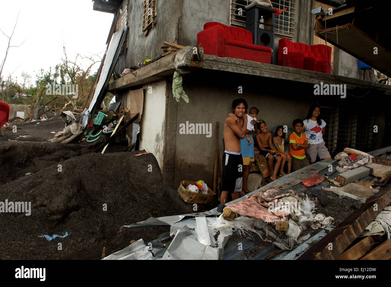 Super Typhoon Durian caused huge volcanic ash mudslides from Mayon ...