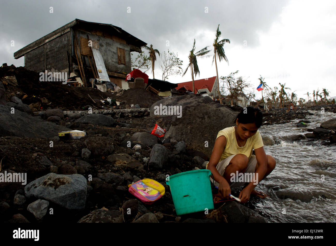 Super Typhoon Durian caused huge volcanic ash mudslides from Mayon ...