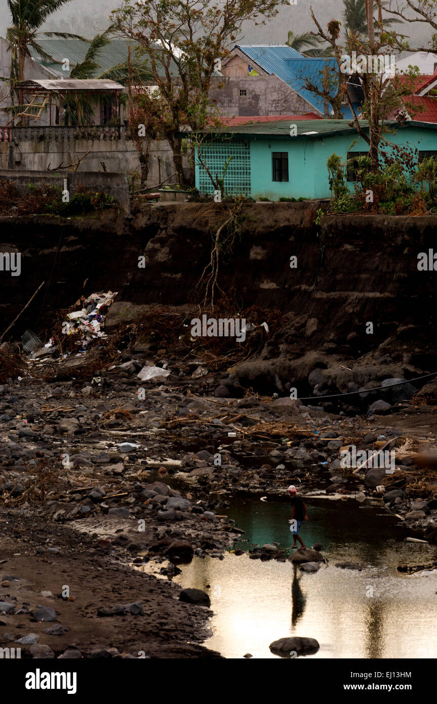 Super Typhoon Durian caused huge volcanic ash mudslides from Mayon ...
