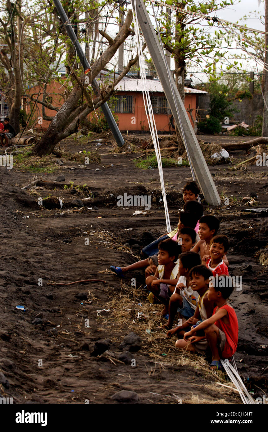Super Typhoon Durian caused huge volcanic ash mudslides from Mayon ...
