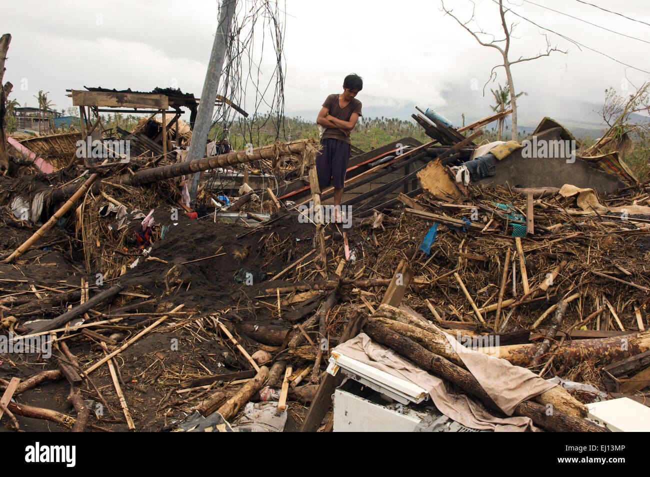 Super Typhoon Durian caused huge volcanic ash mudslides from Mayon ...